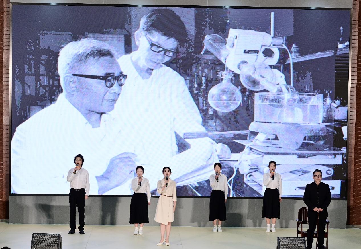 福建物构所举办“两弹一星”精神宣讲暨卢嘉锡科学家精神传承活动----“赤心报国·格物攻坚”党员主题教育基地